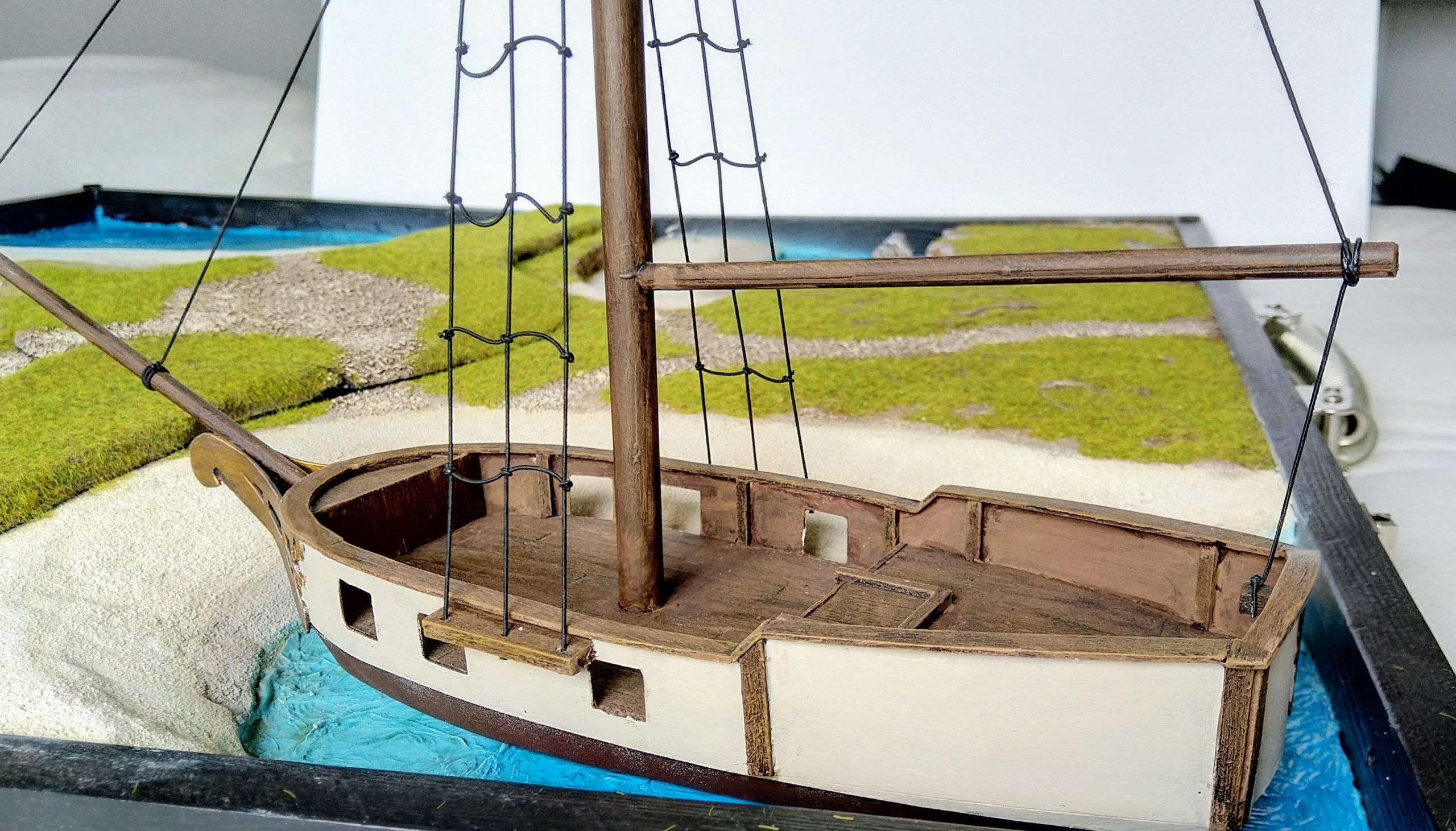 28mm Sloop » BlokeCrafted